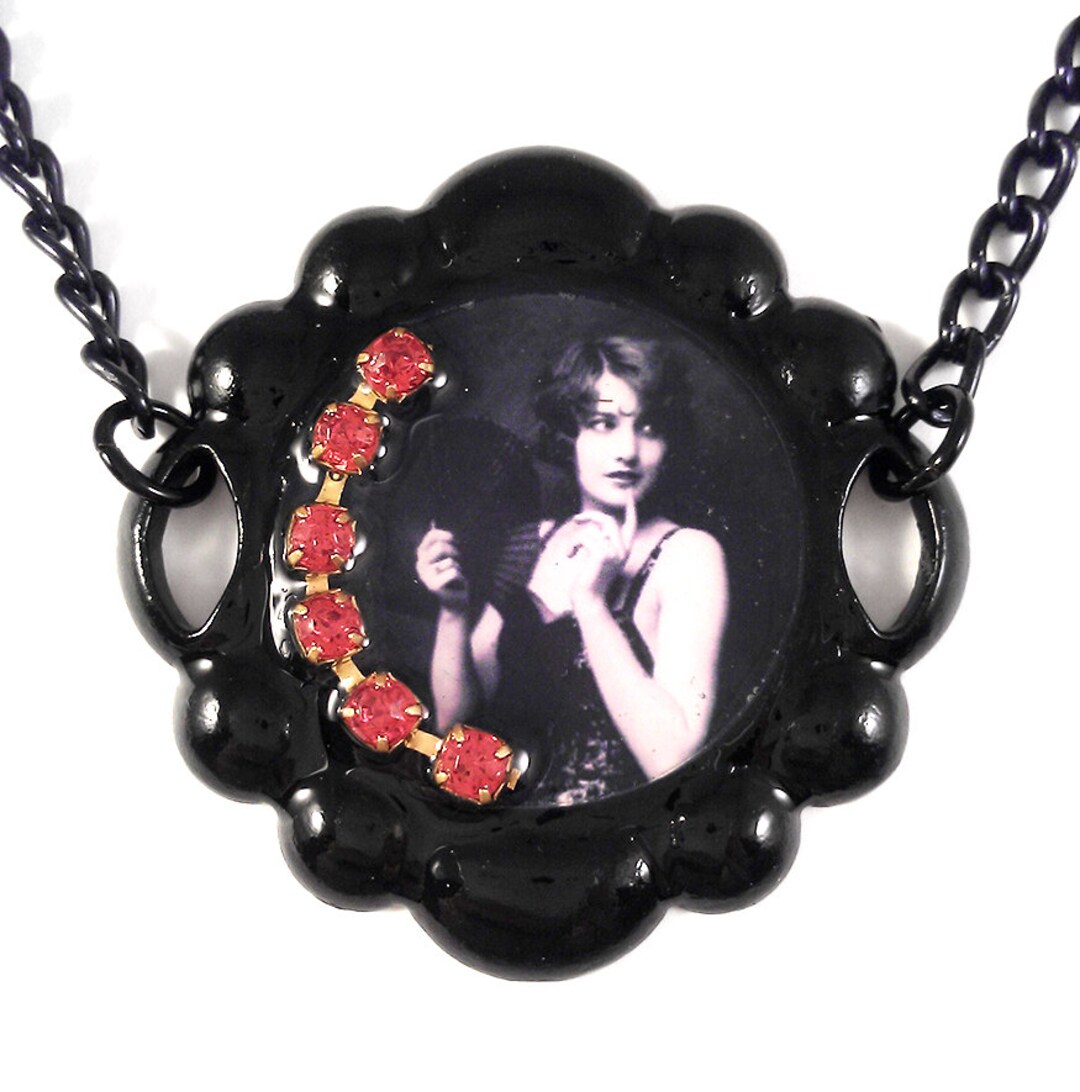 Vintage Alfred Cheney Johnston Pin up Flapper Photo in Resin With Red ...