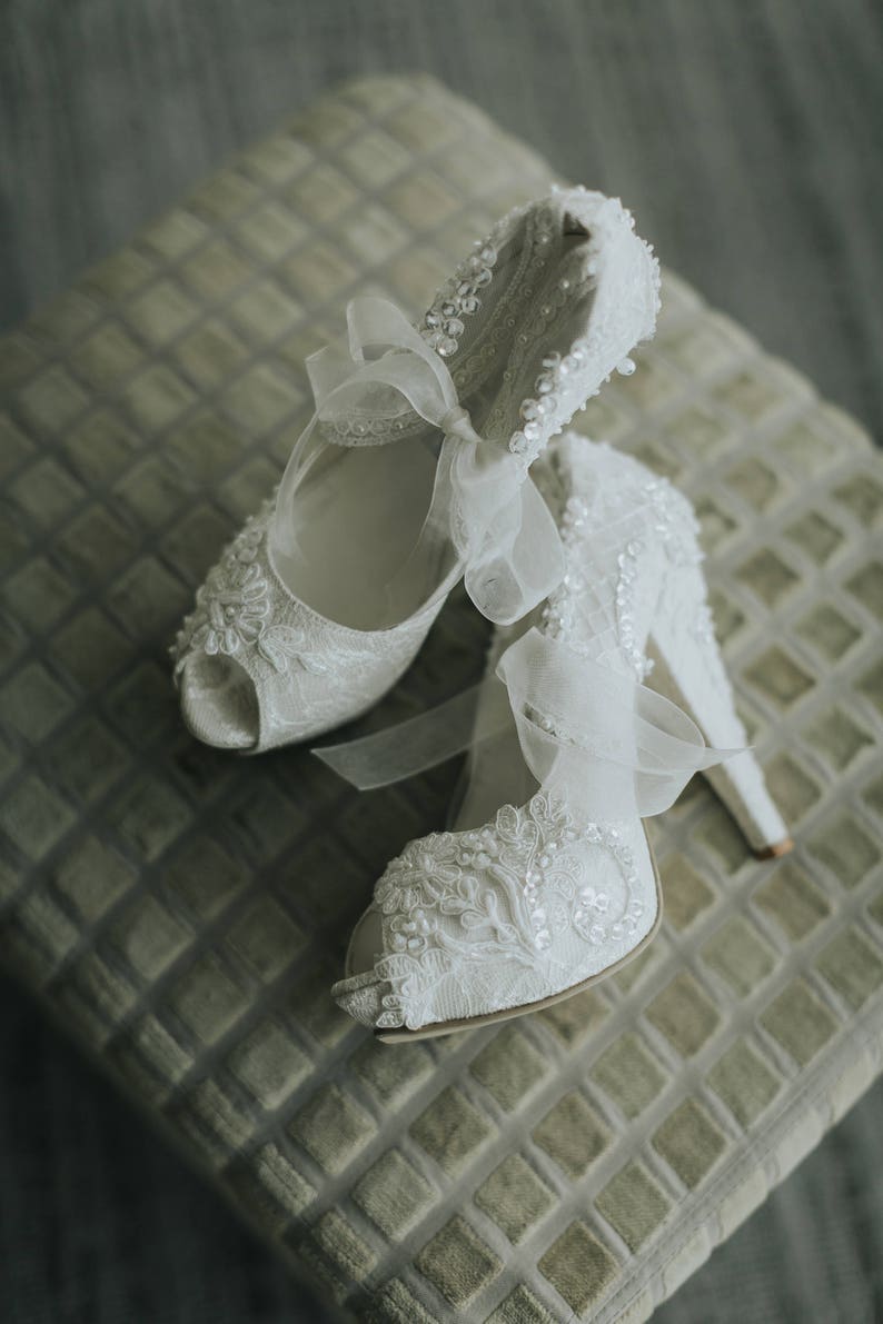 Ivory Lace Wedding Shoes for Bride With Pearls - Etsy UK