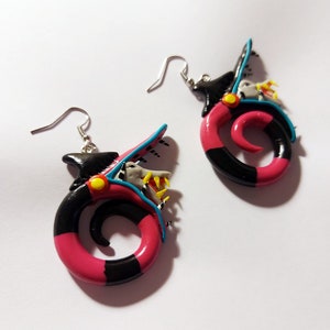 One Pair of Beetle Juice Sand Worm Dangle Earrings Tim Burton Inspired ...