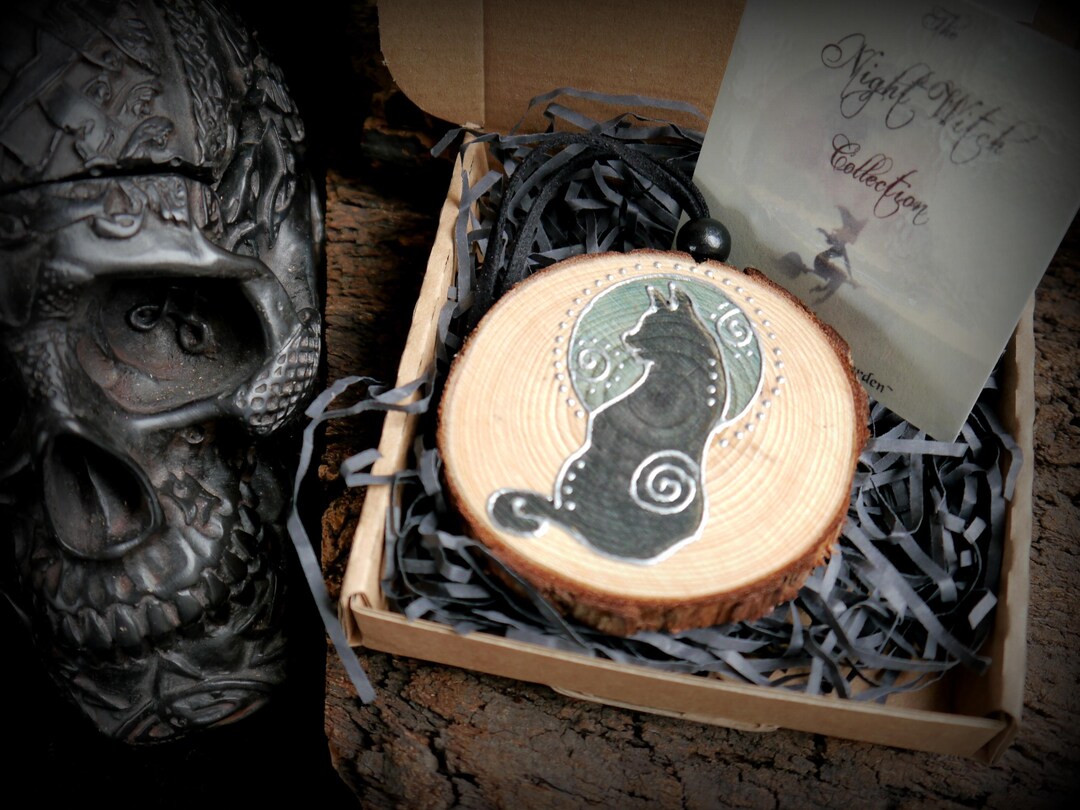 Black Cat and Moon Wooden Altar Piece Witches Animal Totem Wicca Pagan ...