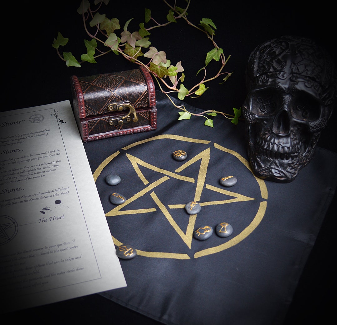 Witches Casting Runes Set Chest and Altar Cloth Pentacle Wicca Pagan ...