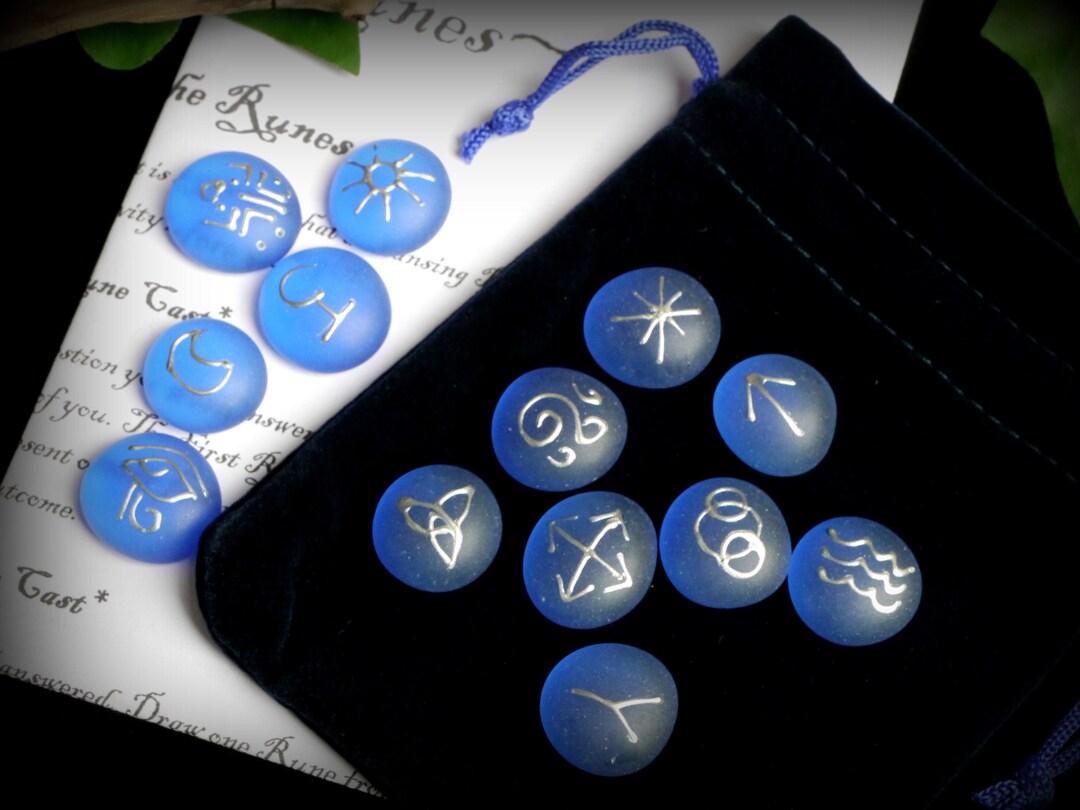 13 Witches Runes in Blue Frosted Glass With Blue Bag and Casting ...