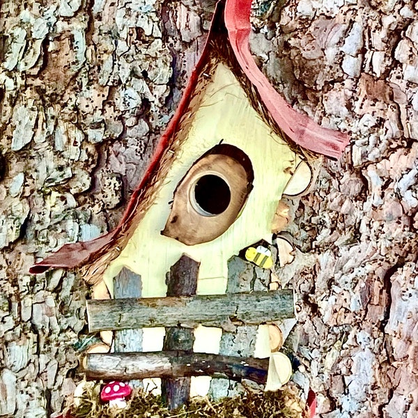 Custom Birdhouse - Etsy