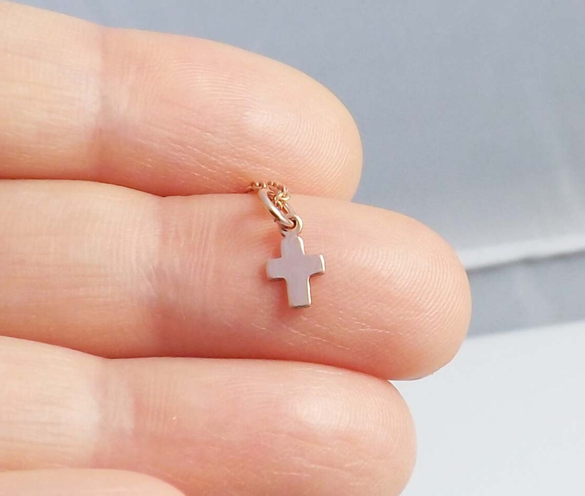 Tiny Cross Necklace Small Cross Necklace Silver Cross - Etsy