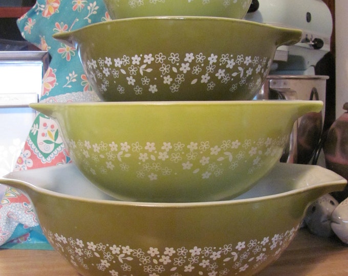 Pyrex Crazy Daisy, Cinderella Nesting Bowls, Complete Set, Lime and ...