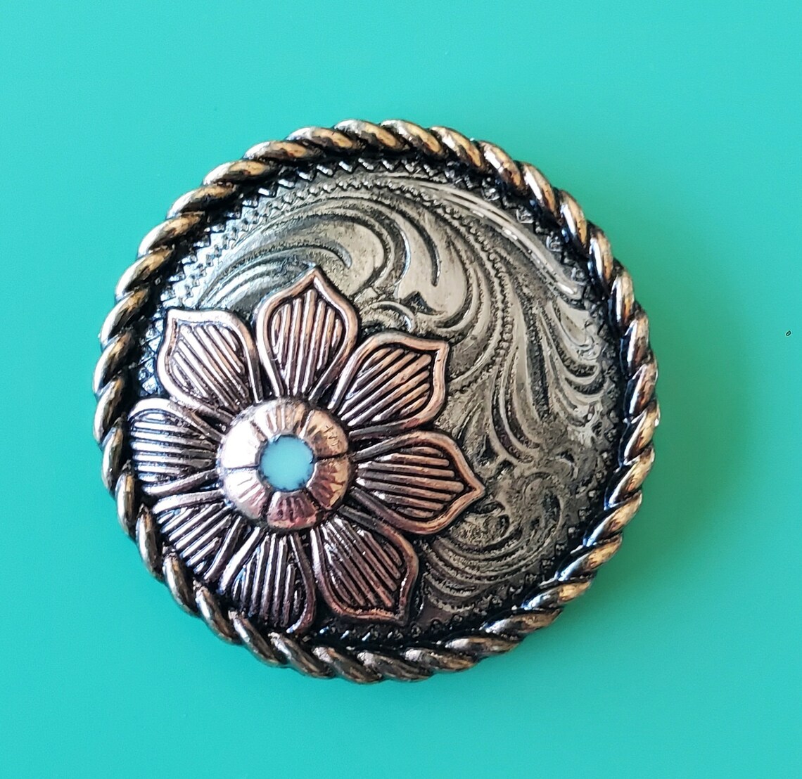 1 3/4 Tri Color Screw Back Concho - Etsy