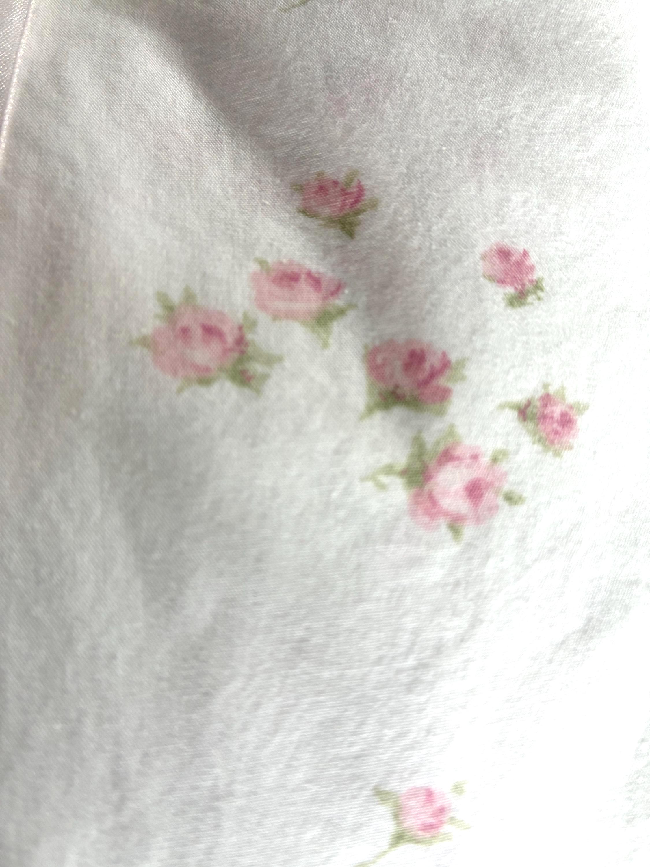 Simply Shabby Chic Rosebud Twin Flat Sheet - Rachel Ashwell Cutter ...