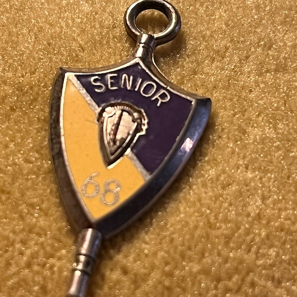 Senior Pendant Vintage - Etsy