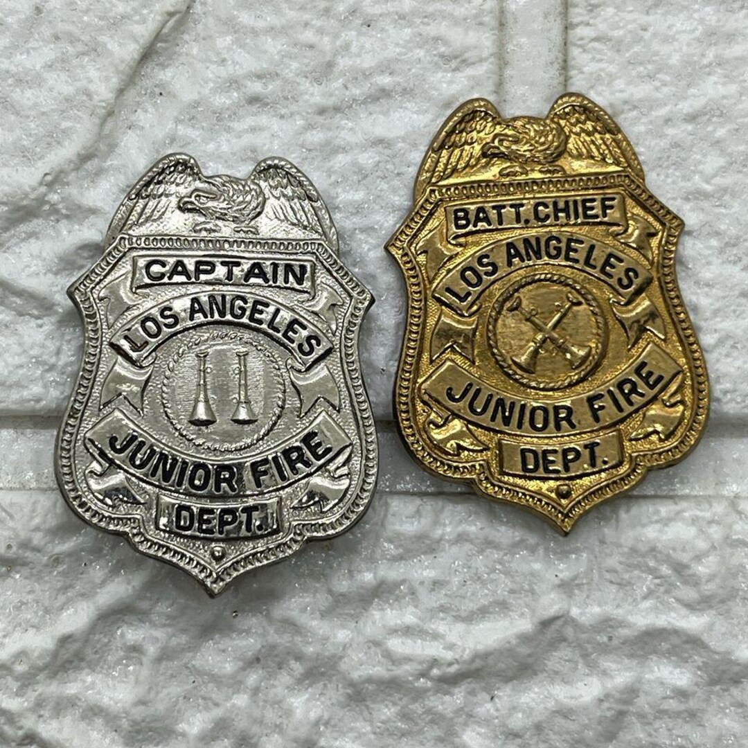 2x Vintage Los Angeles Fireman Mini Badge Junior Fire Dept ~ Captain ...