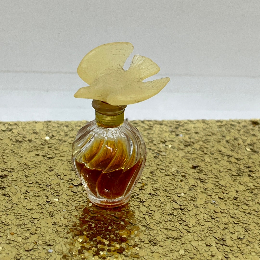 Vintage Nina Ricci L'air Du Temps Perfume in Mini Frosted Dove Bottle ...