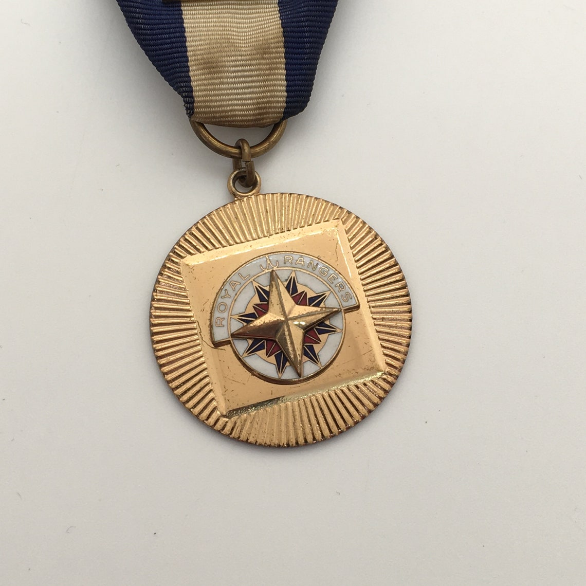ROYAL RANGERS Vintage 1970s Medal & Pyramid PinLeadership | Etsy