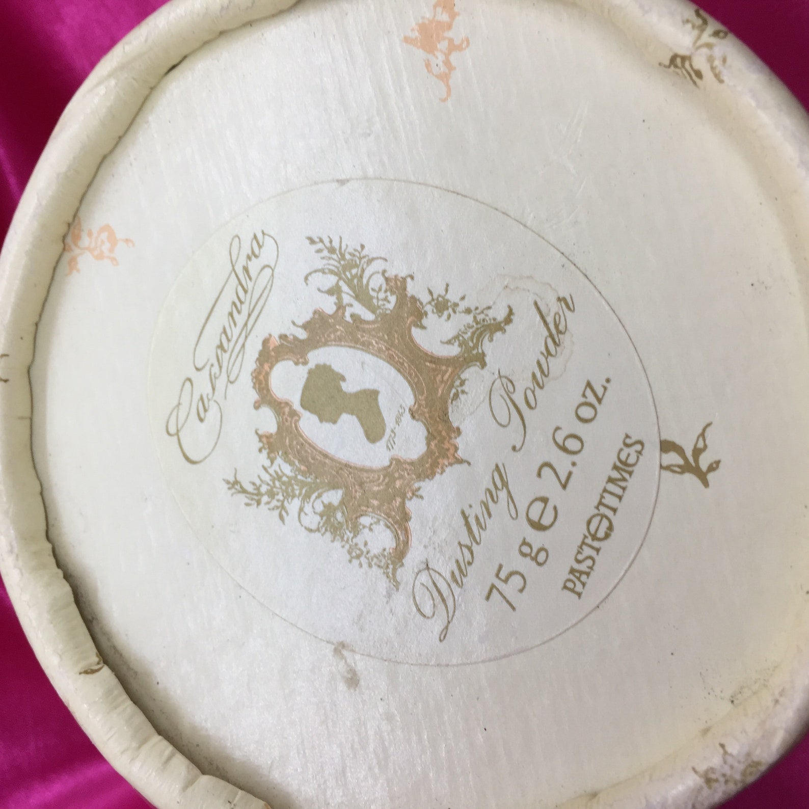 Vintage 1990s Cassandra Dusting Powder, Past Times, Oxford England ...