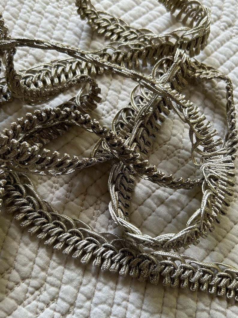Vintage METALLIC SILVER GIMP Silver Scalloped Trim Clerical Adornment ...