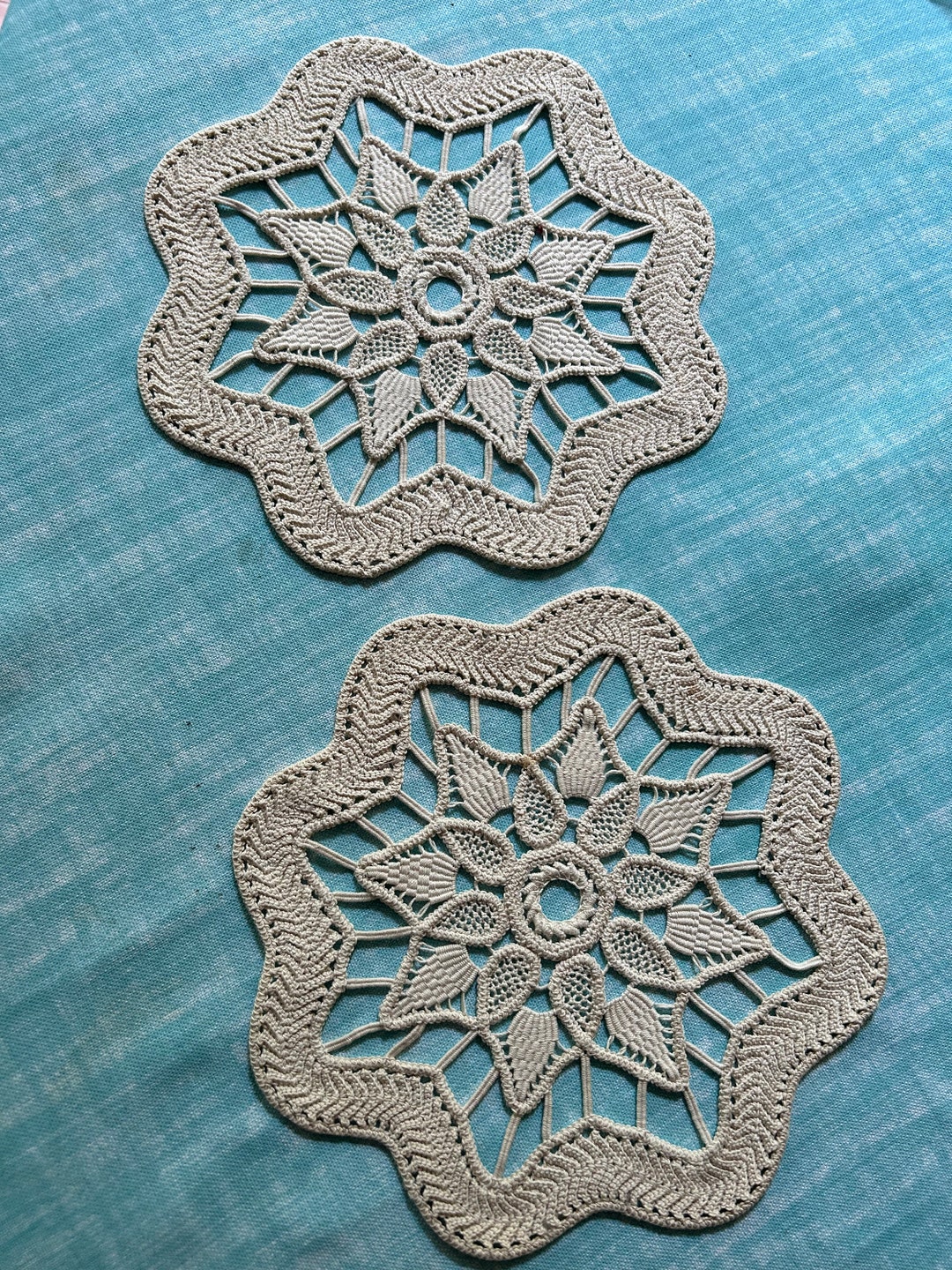 TWO Matching Romanian POINT LACE Doilies Ecru Linen Placemats - Etsy