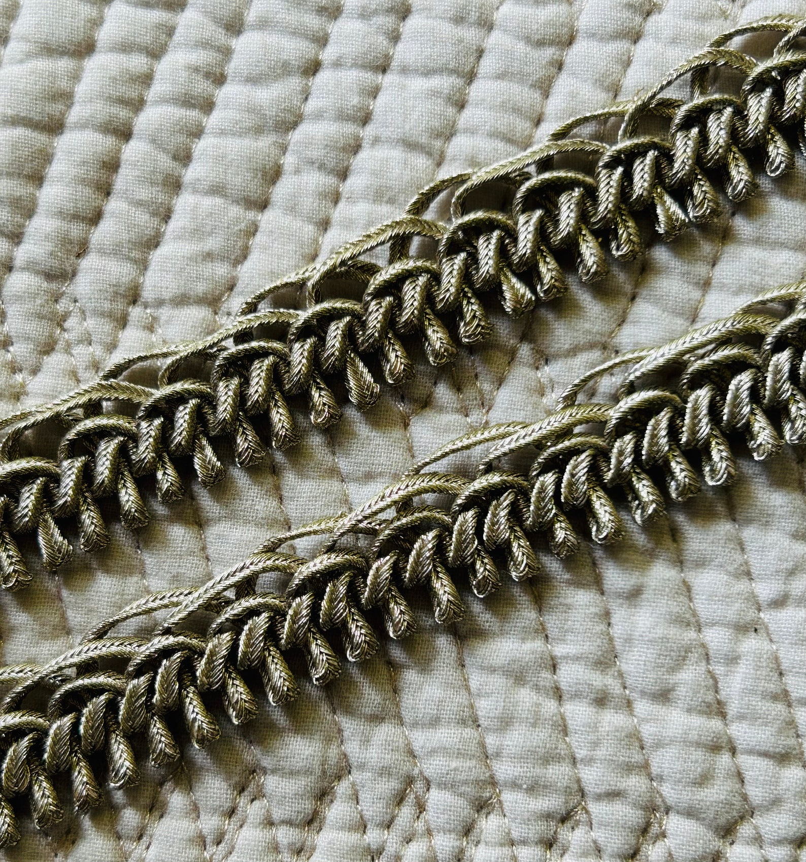 Vintage METALLIC SILVER GIMP Silver Scalloped Trim Clerical Adornment ...