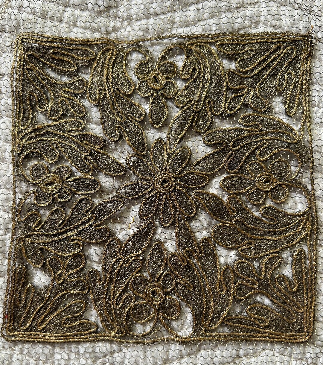 VINTAGE METALLIC APPLIQUE Bronze Metallic Lace Doiley Square Gold Patch ...