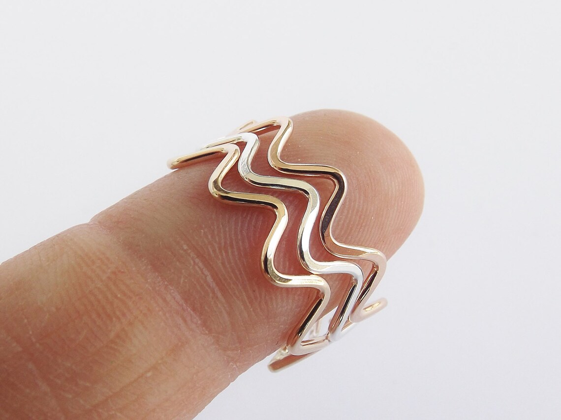 Stackable Zig Zag Zig Zag Ring Stackable Wave Ring Zig Zag - Etsy