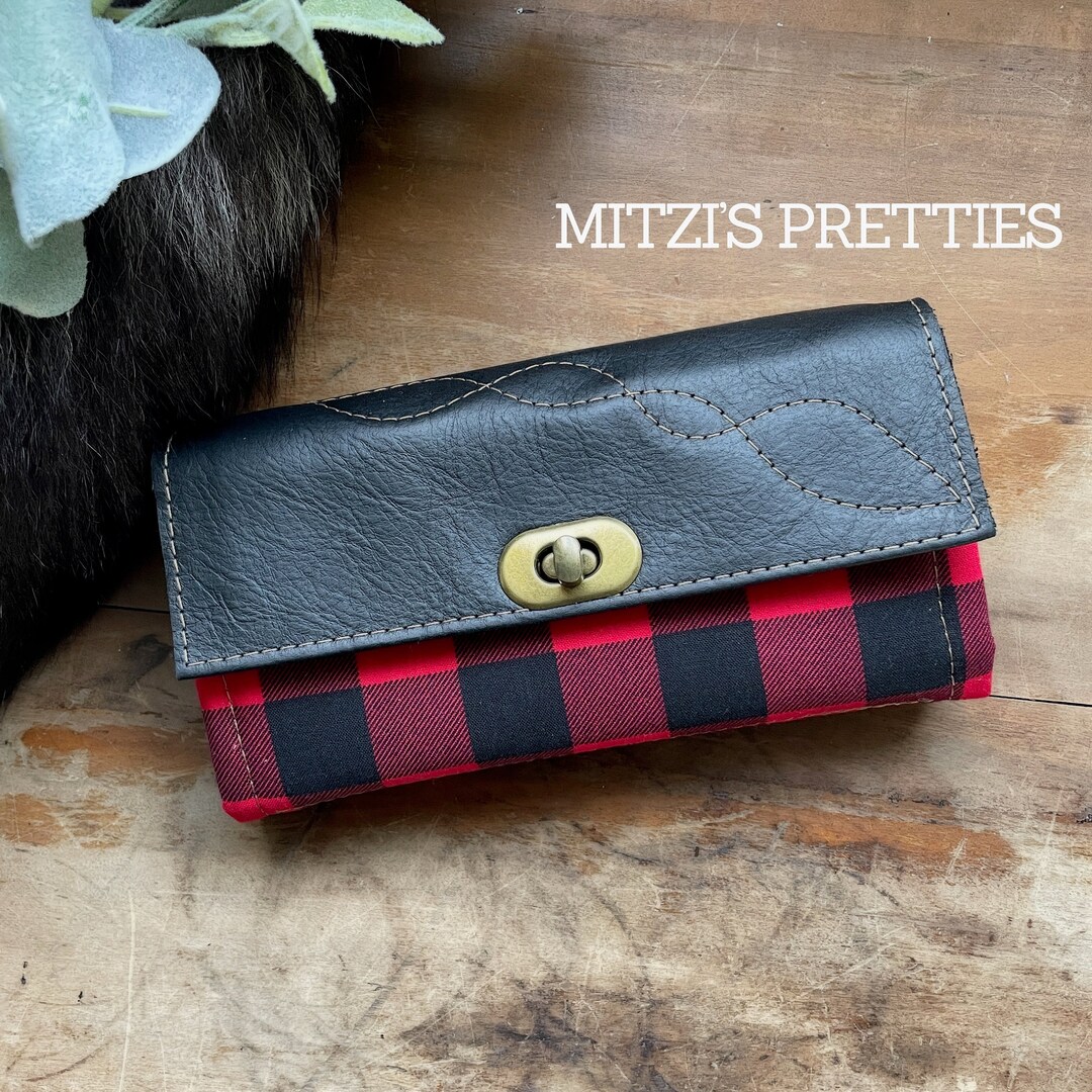 SHIPS TODAY Buffalo Plaid Mom Wallet Leather Flap - Etsy