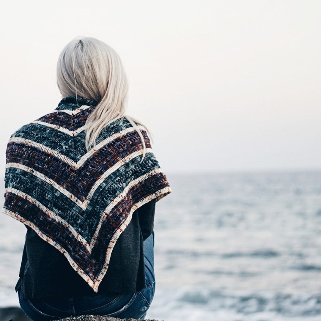 Crochet PATTERN- Overflow Shawl - Etsy