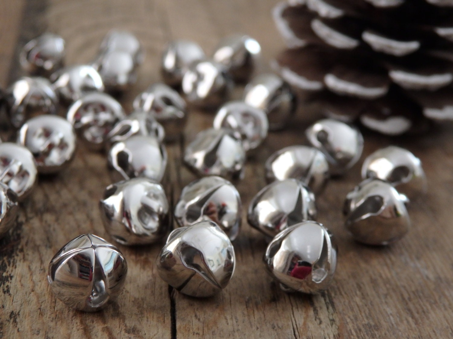 30 Silver Tone Bells: Nickel-free, (10mm) - Etsy Canada