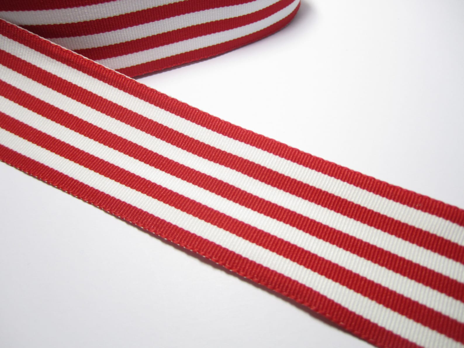 3 Yds. Classic Red & White Striped Grosgrain Trim 38mm / | Etsy