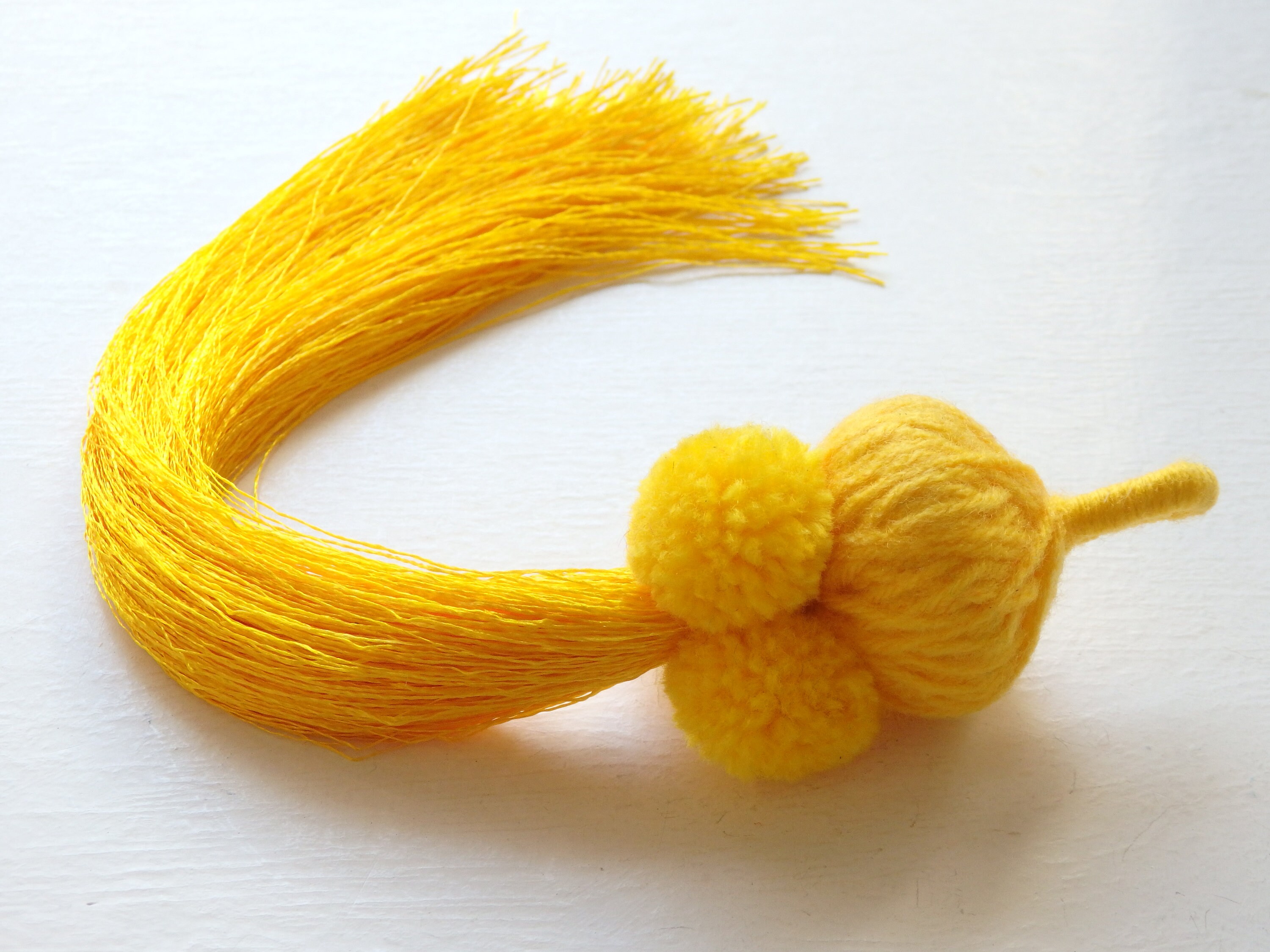 Thai Seide Pompom Quaste GELBE Seide Quaste mit Wollgarn Kopf - Etsy.de