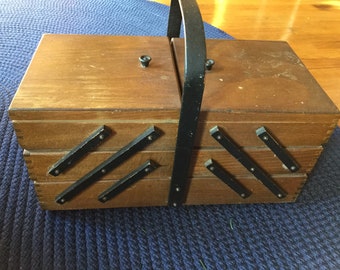 Vintage sewing box | Etsy