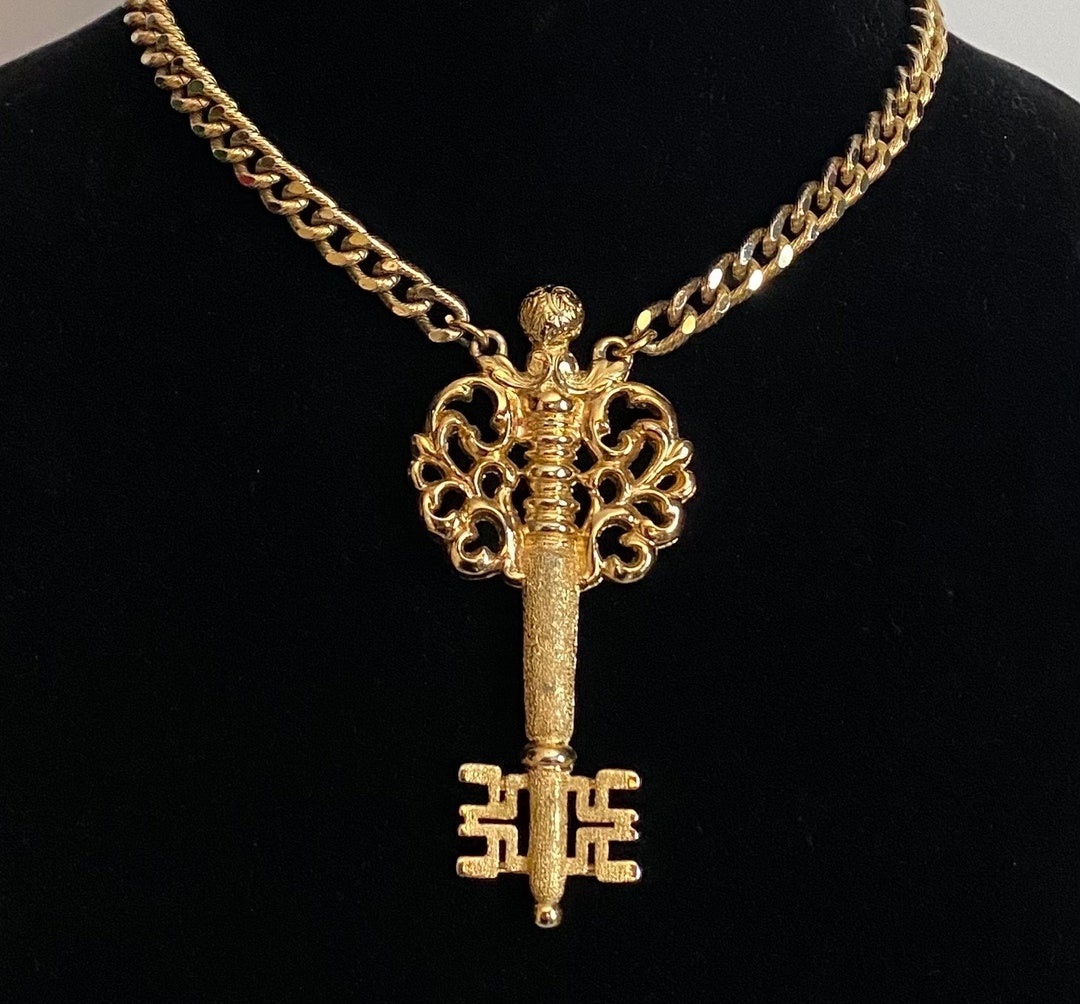 Vintage 1968 Golden Key Series MONET Gold Skeleton Key Necklace - Etsy