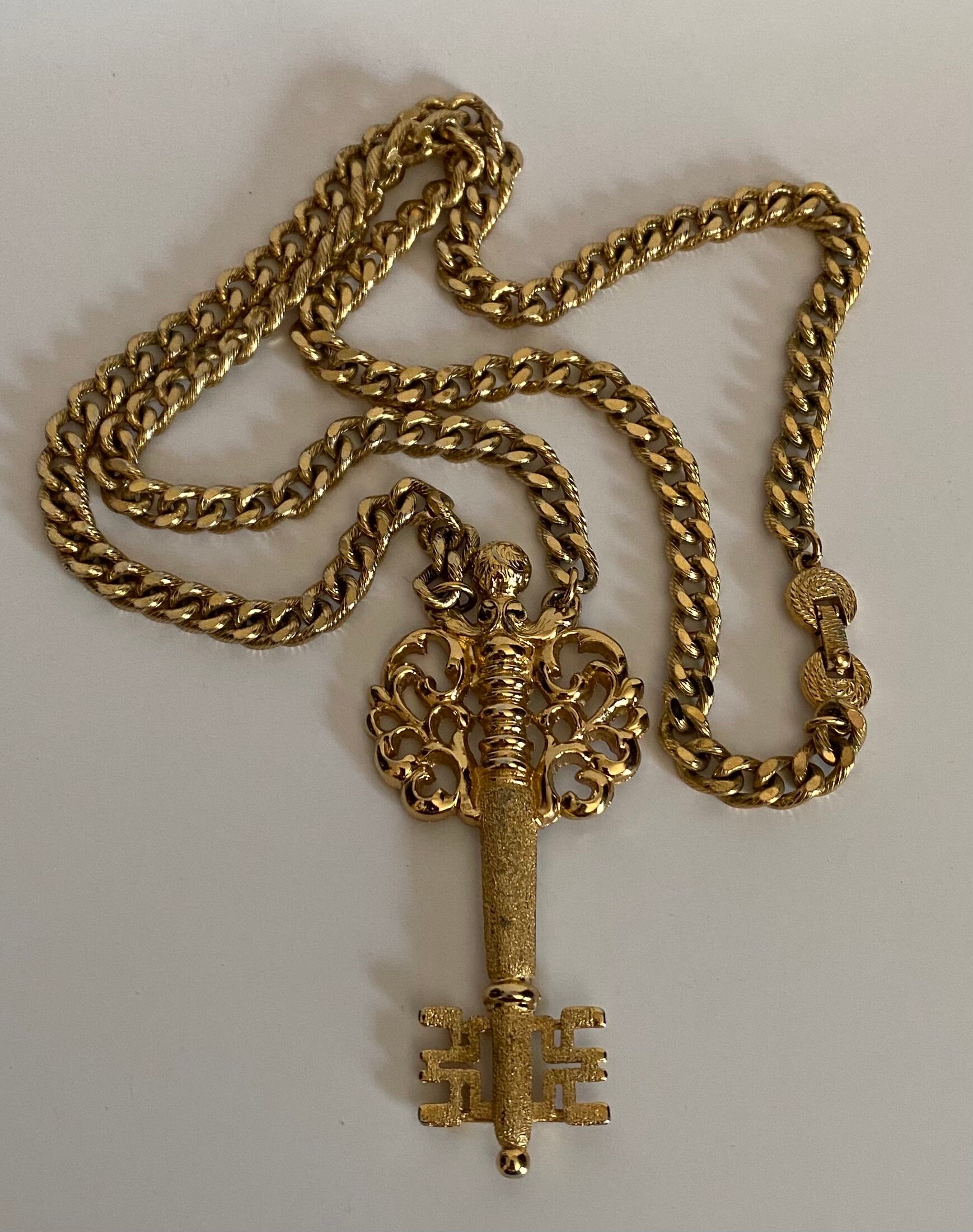 Vintage 1968 Golden Key Series MONET Gold Skeleton Key Necklace - Etsy
