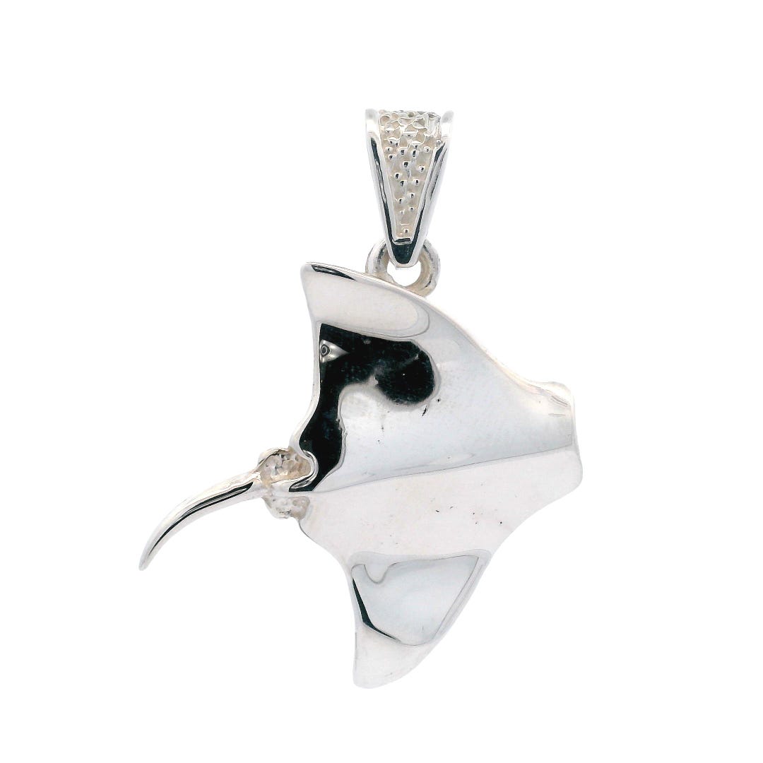 Sterling Silver Manta Ray Pendant, 3D Ocean Charm - Etsy