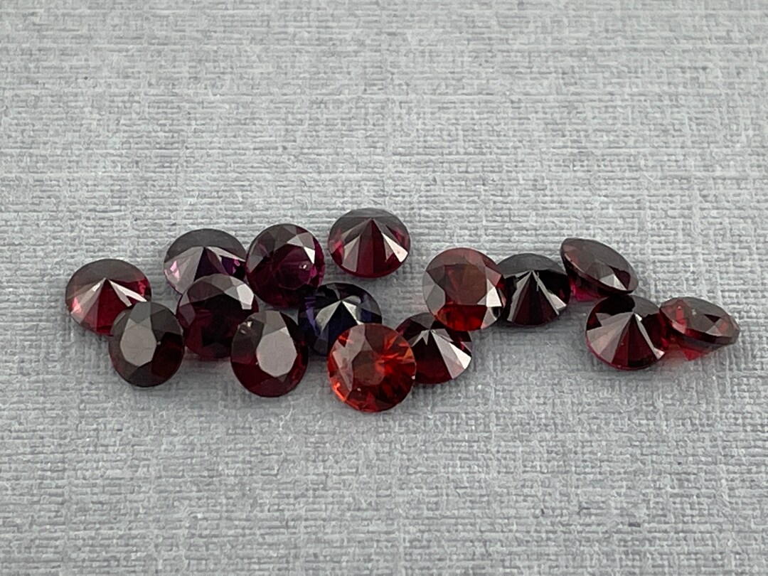 Anthill Chrome Pyrope Garnet | 3mm | Loose Round Faceted Gemstone ...