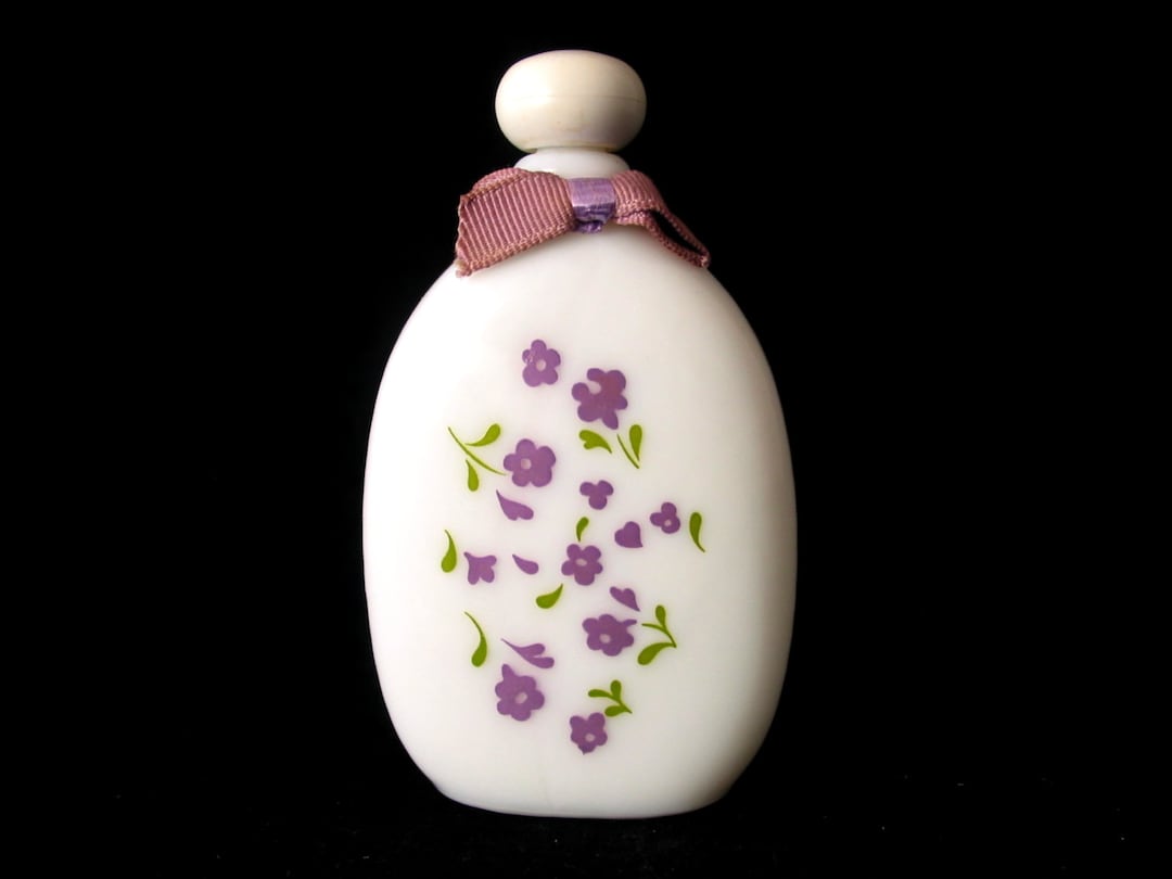 Avon Lavender Cologne Bottle Vintage 1970s White Perfume - Etsy