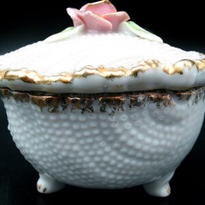 Enesco Footed Hobnail Trinket Box or Dresser Dish With Sea Shell Shaped ...
