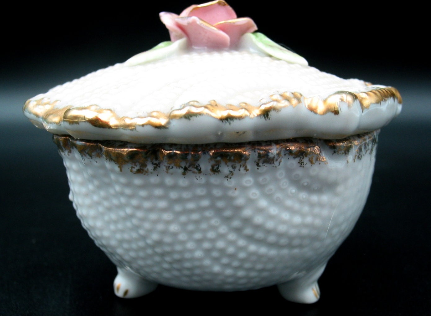 Enesco Footed Hobnail Trinket Box or Dresser Dish With Sea Shell Shaped ...