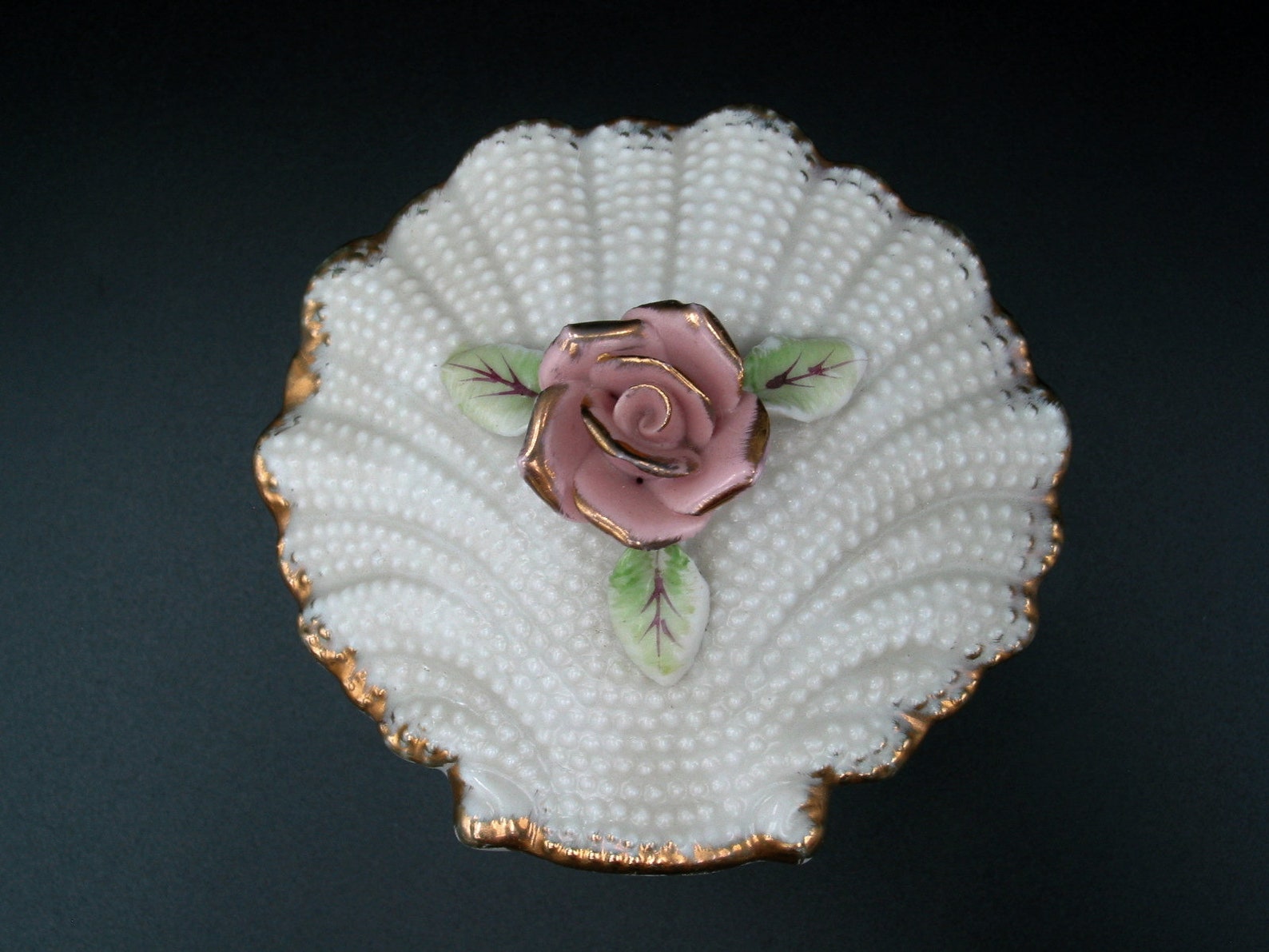 Enesco Footed Hobnail Trinket Box or Dresser Dish With Sea Shell Shaped ...
