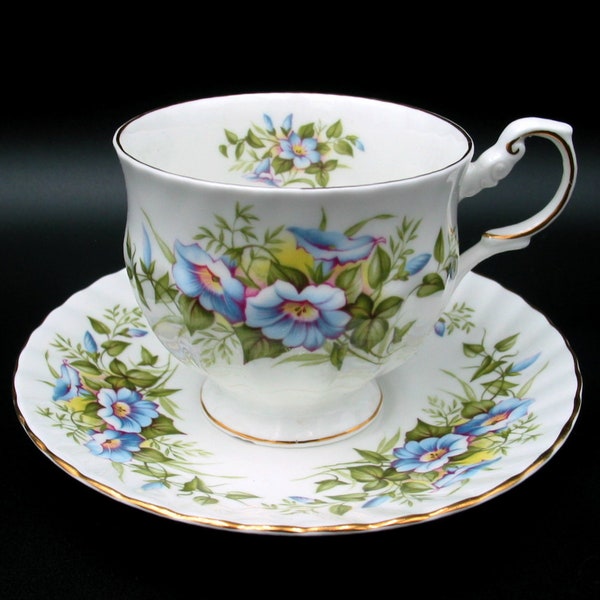 Footed Tea Cups - Etsy