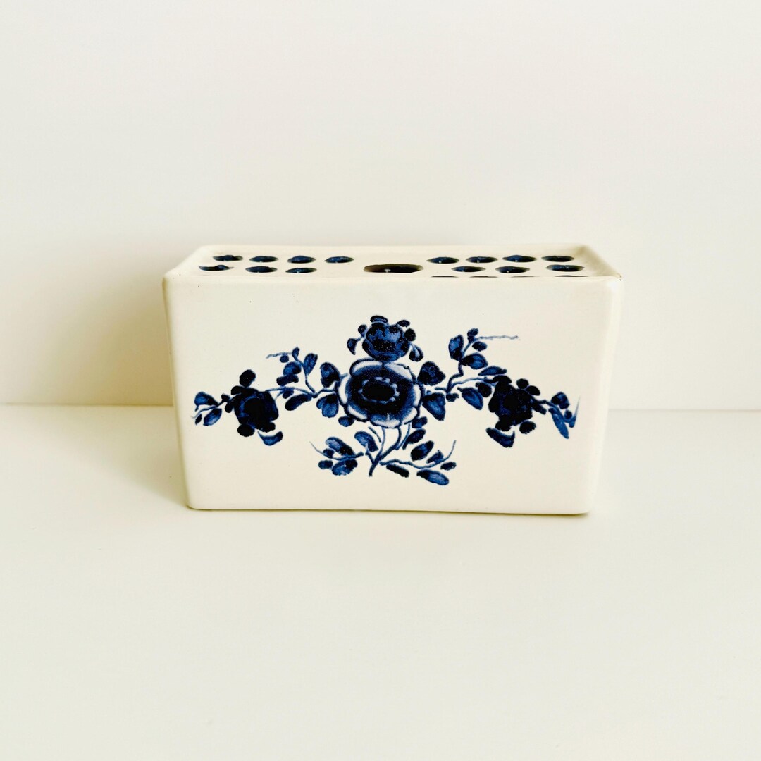 Vintage 1994 Delft-style Blue Flower Frog by MET Museum | Vintage ...