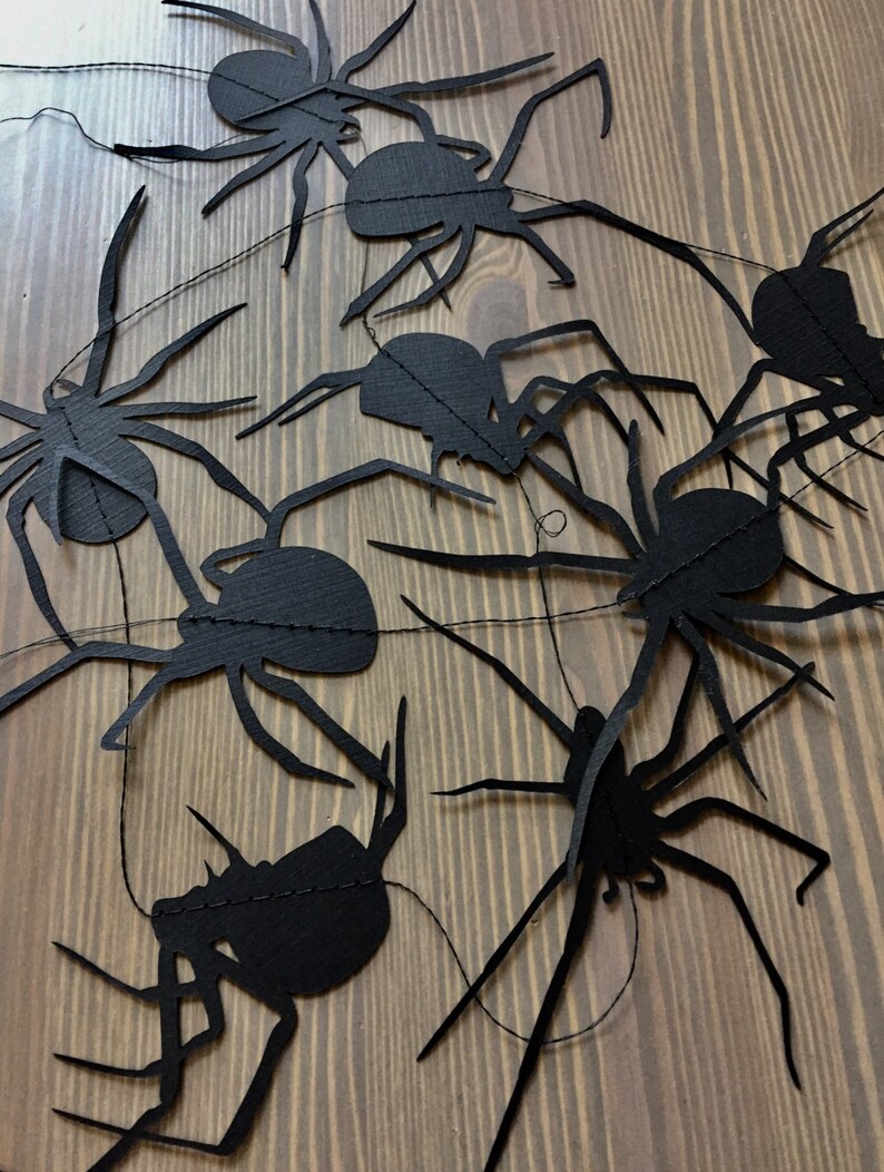 Spiderweb Bunting and Spider Garland / Halloween Banner - Etsy