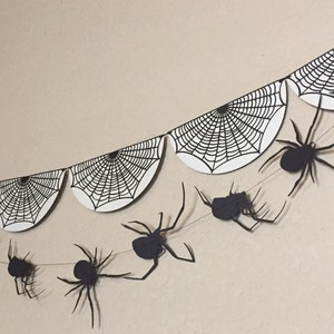 Spiderweb Bunting and Spider Garland / Halloween Banner - Etsy