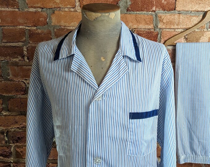 1960s-70s Men's Pajamas 2 Piece Men's Vintage Blue & White Striped ...