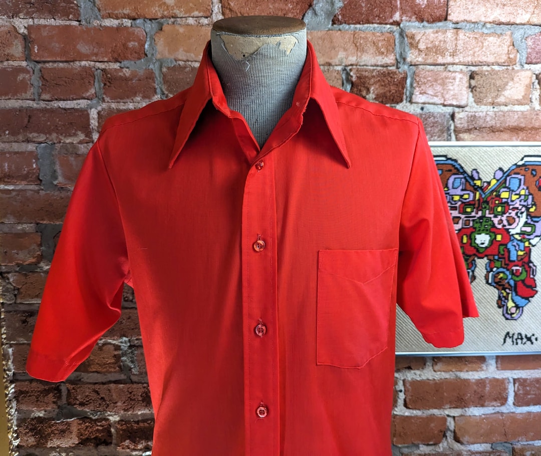 1970s Bright Red Men's Disco Era Short Sleeve Shirt Vintage Cotton ...