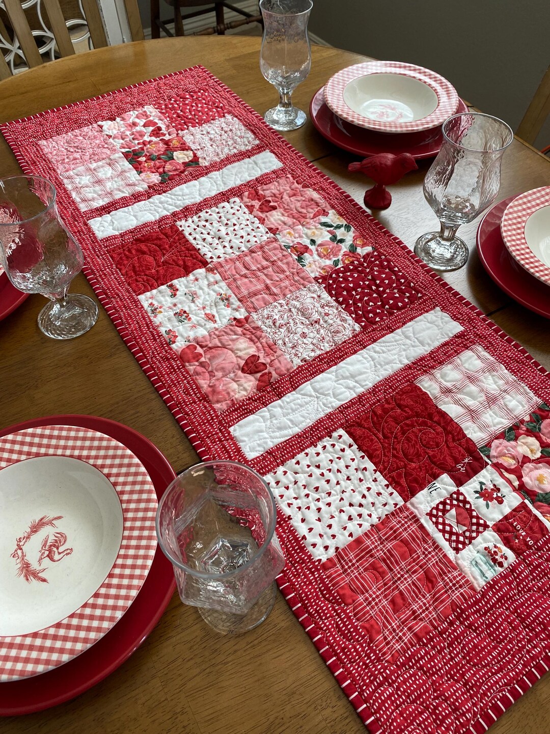 Valentines Quilted Table Runner, Red, Pink & White February Table ...