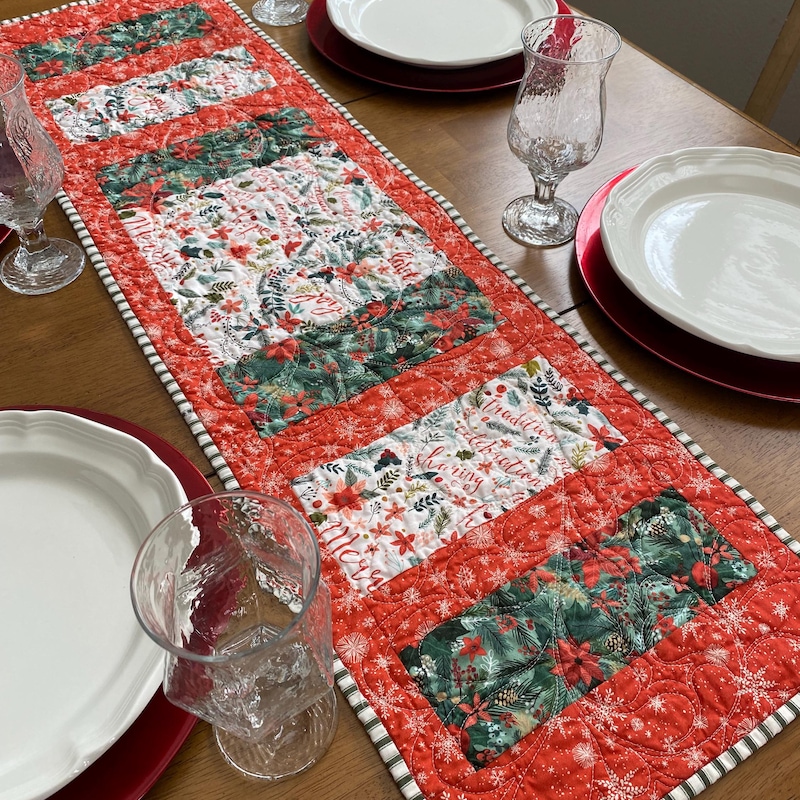 Quilted Christmas Table Runner - Etsy