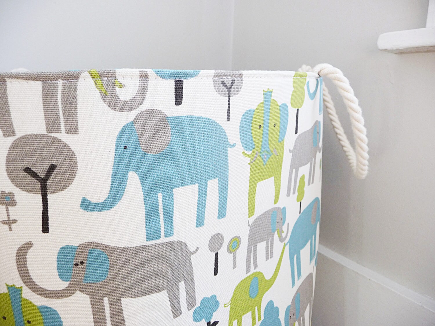 Home & Living Elephant Rock Design Canvas Fabric Collapsible Organizer ...