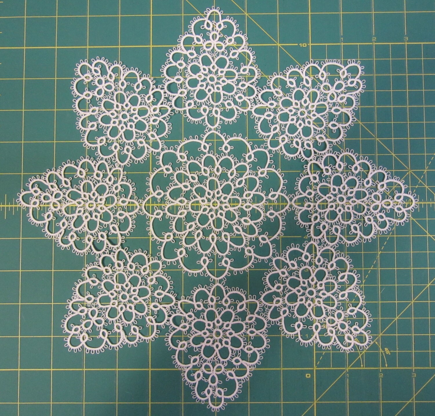 Large Tatted Doily Shuttle Tatting Petal Doily Newly - Etsy Canada