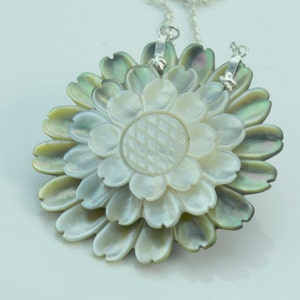 Sunflower Shell Pendant Necklace - Black Lip Shell Flower Jewelry ...