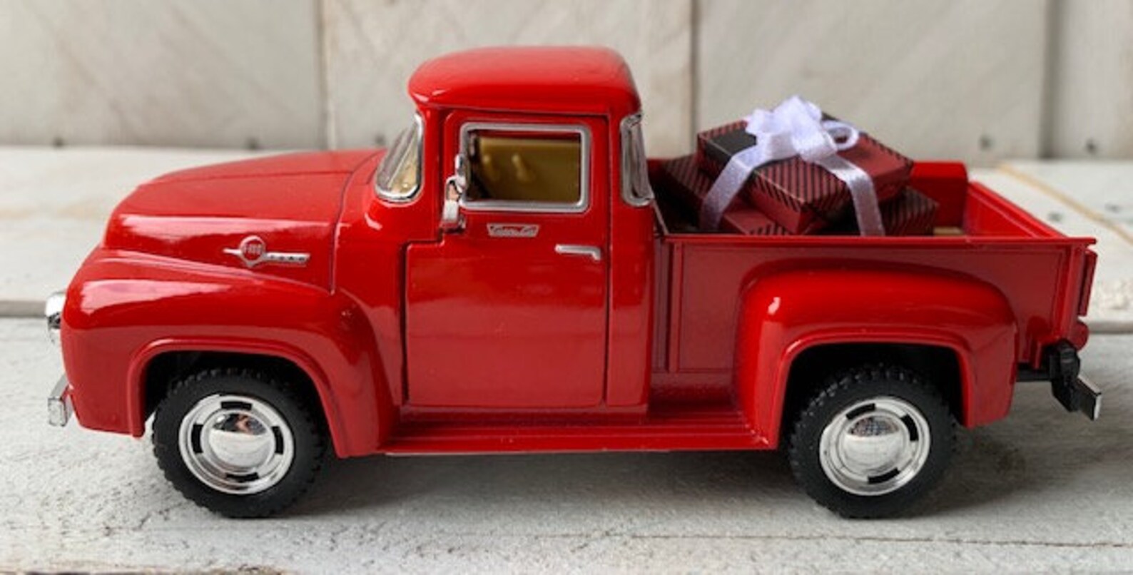 Farmhouse Christmas Metal Christmas Truck Red Christmas - Etsy