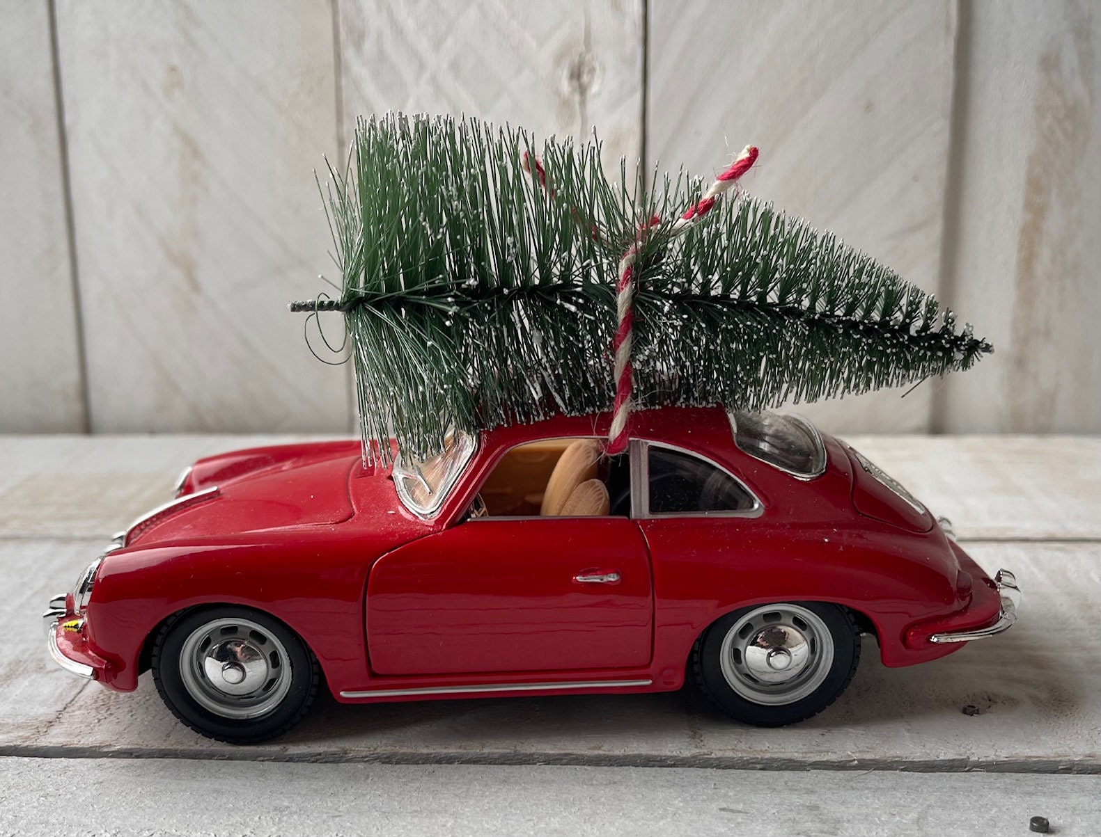 Vintage Porsche Christmas Tree, Christmas Tree Car, Christmas Red Car ...