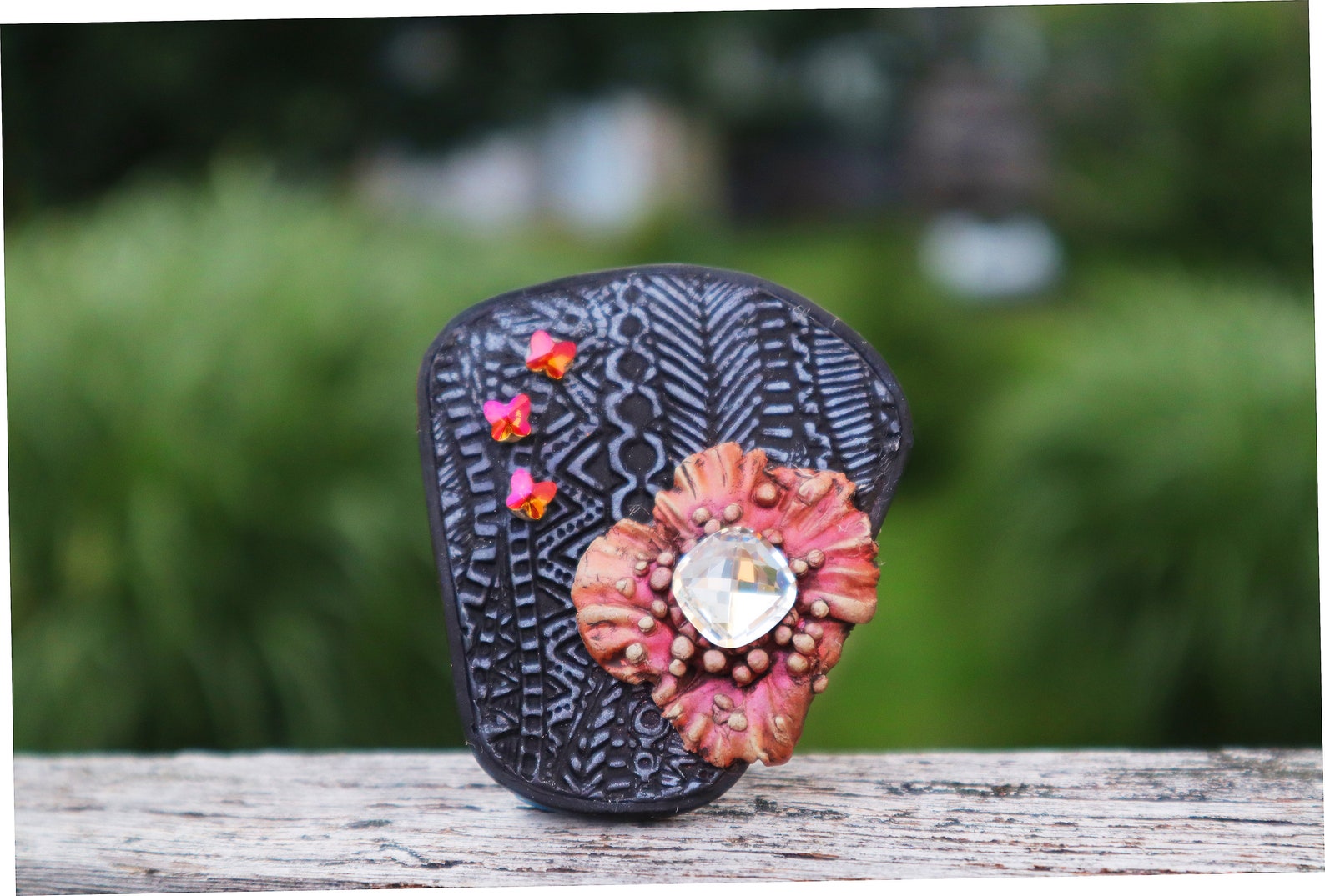 Creating Mixed Media With Epoxy Clay-how to Embed Everything ...