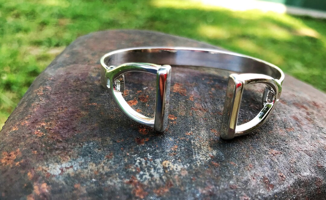 Double Stirrup Bracelet, Snaffle Bit Bracelet, Unisex Bracelet, Gift for Horse Lovers ...